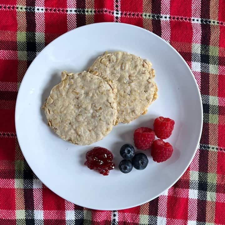 How to Make Scottish Bannocks from Outlander - Scotch & Scones